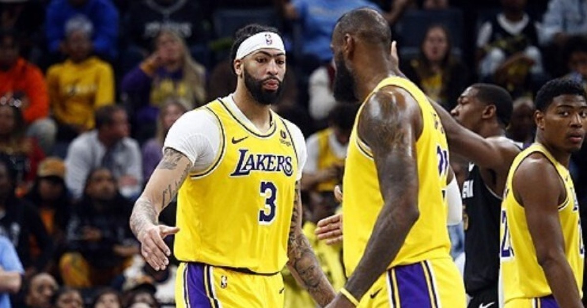 [NBA] 놀란 가슴 쓸어내린 레이커스, 데이비스 PIT 출격 이상 무