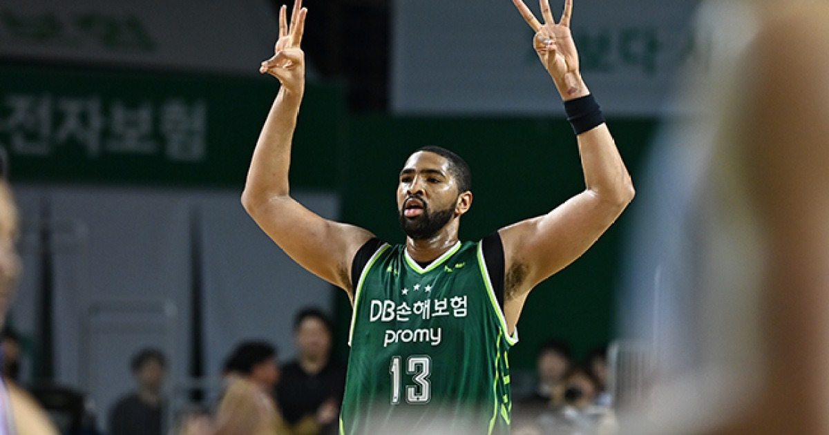 [ST포토] 로슨, 'KCC 추격하는 3점슛'