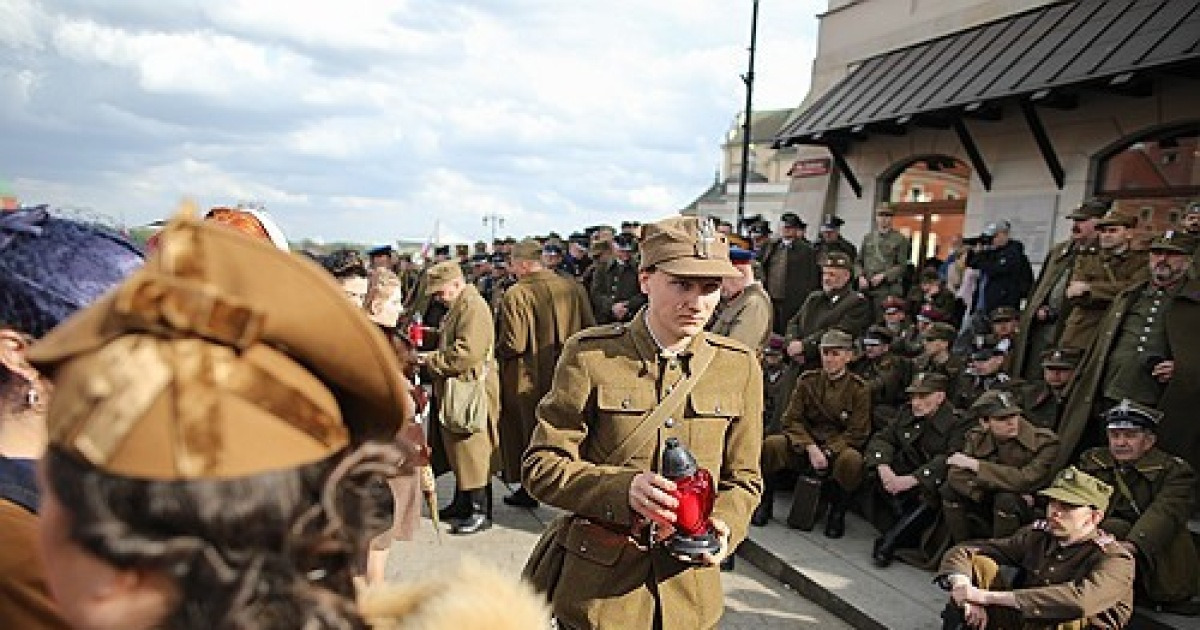 POLAND KATYN SHADOW MARCH