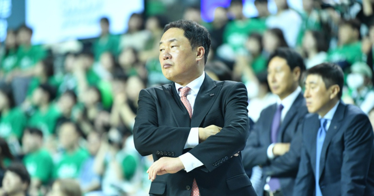 연승 노리는 KCC 전창진 감독 “존슨은 결장, 그래도 총력전” [SS PO브리핑]