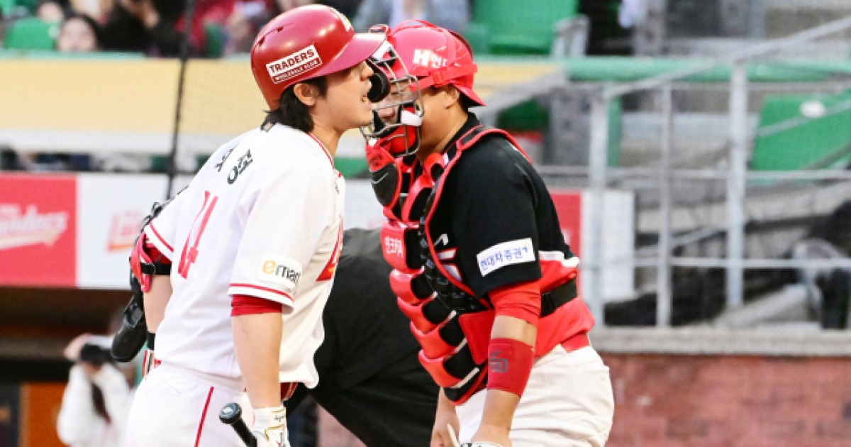 '150km 사구에 옆구리 강타' 최정, 갈비뼈 미세골절 소견…최다 홈런 1개 남겨두고 대형 악재 [MD인천]