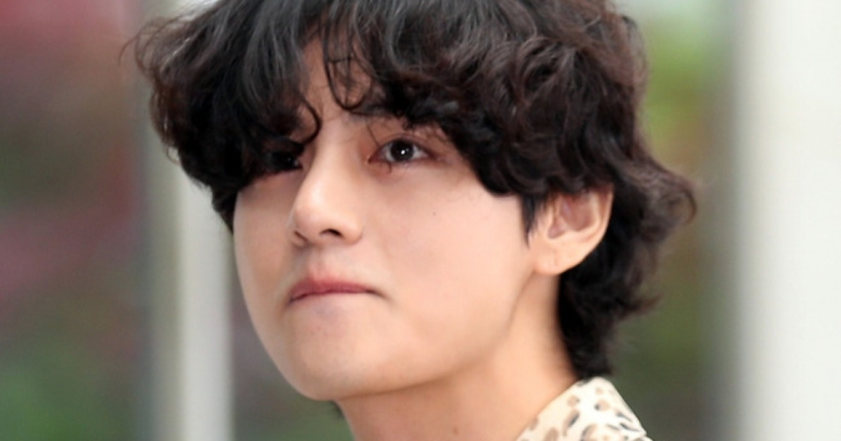 'SDT 흑복 입은' BTS 뷔, 목표물 명중..軍서도 빛나는 존재감