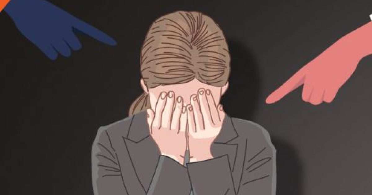 교사 남친 사진 올렸다고…“애가 뭘 배워” 학부모 항의