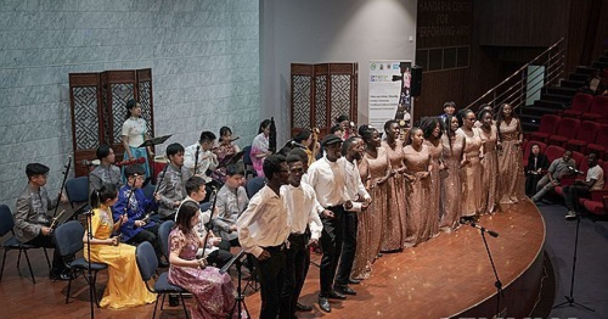 KENYA-NAIROBI-CHINA-TRADITIONAL INSTRUMENT ORCHESTRA-PERFORMANCE
