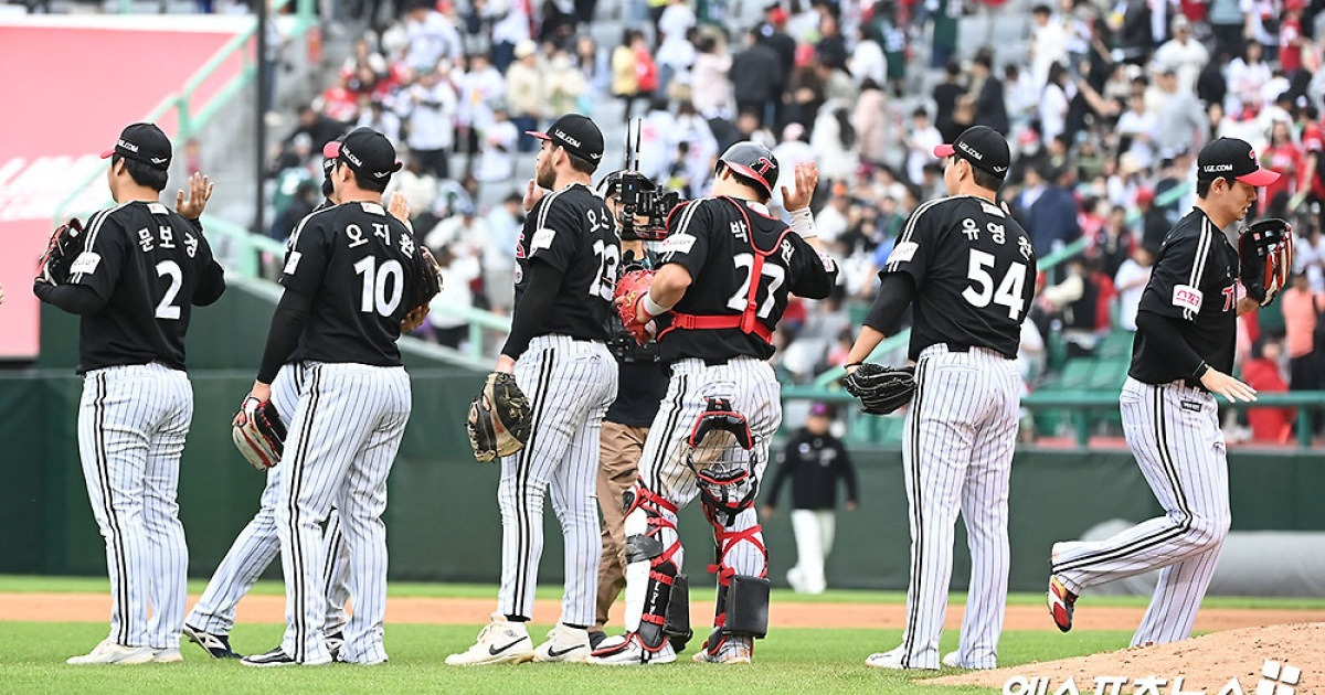 LG 'SSG에 10:8 승리'[포토]