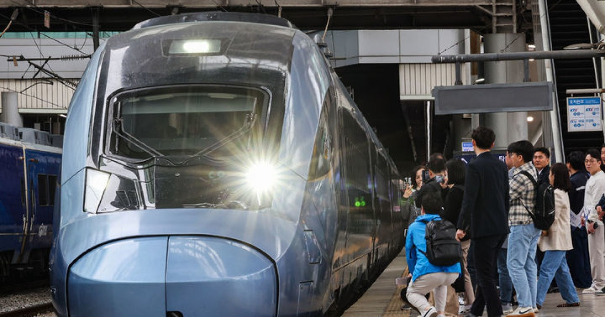 모습 드러낸 KTX-청룡