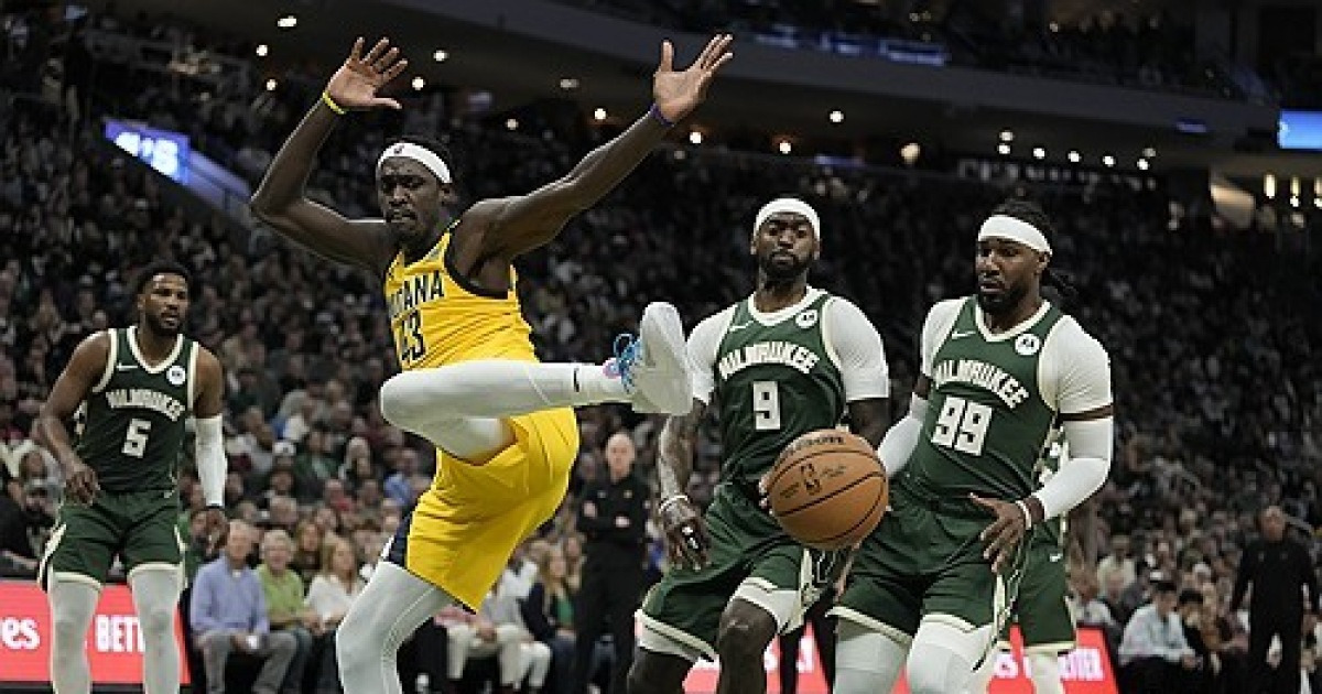 Pacers Bucks Basketball