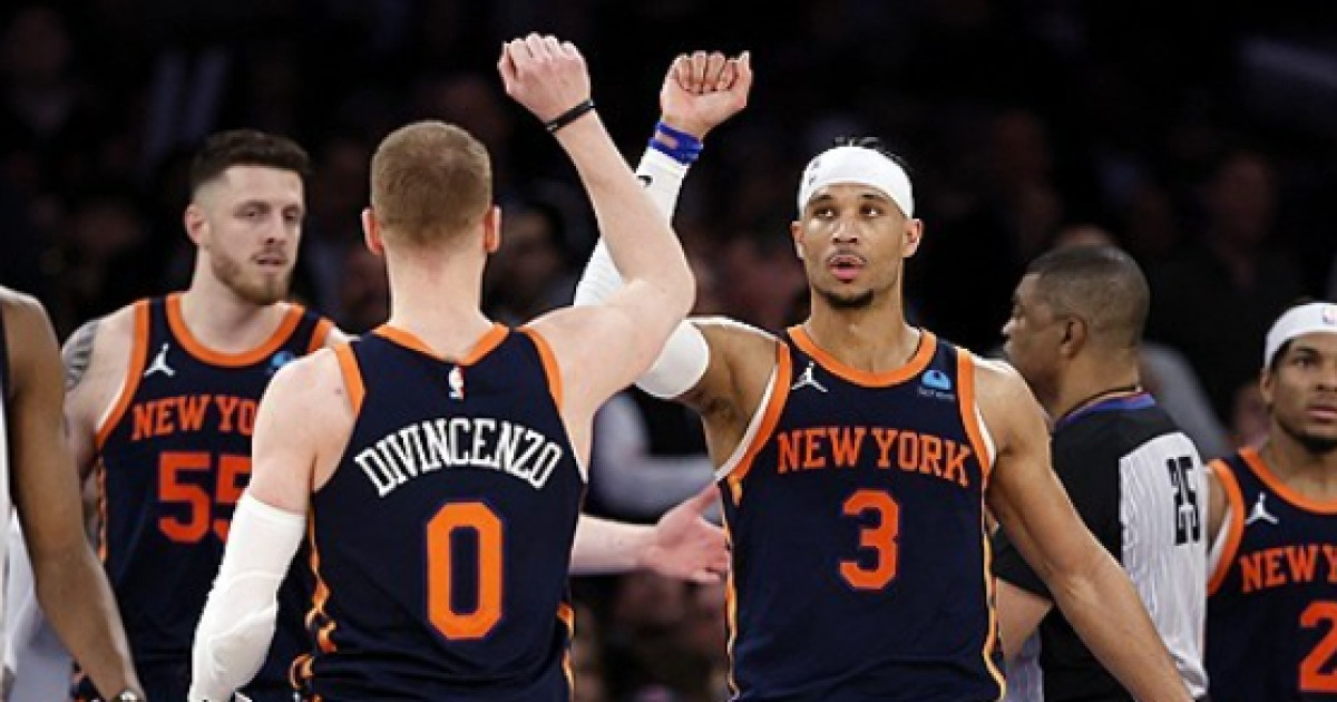 [NBA PO] 96-101→104-101, 27초 만에 극적으로 뒤집었다…뉴욕, 엠맥듀오 앞세운 PHI에 2연승