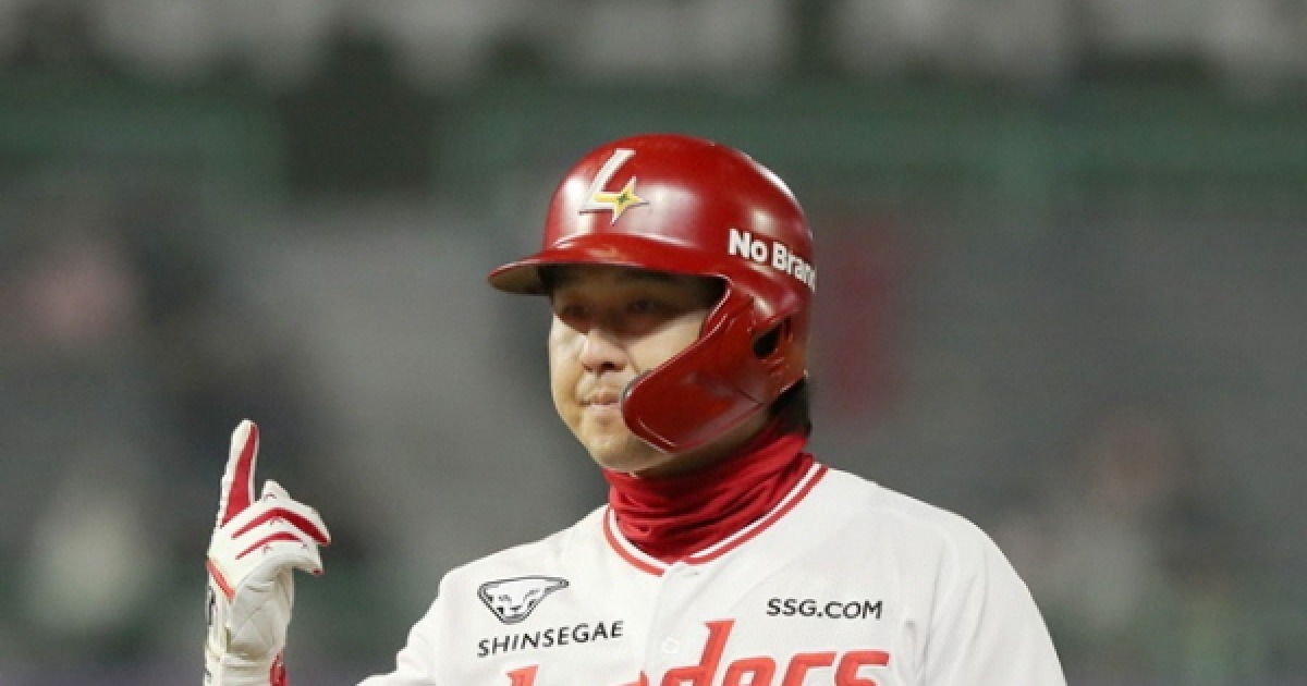 '옆구리 부상 회복' 최정, '이승엽 467호 홈런 허용' 한현희 상대 KBO 홈런 신기록 달성할까