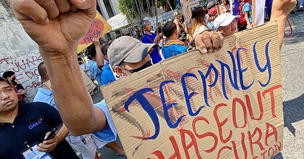 PHILIPPINES PROTEST JEEPNEY DRIVERS