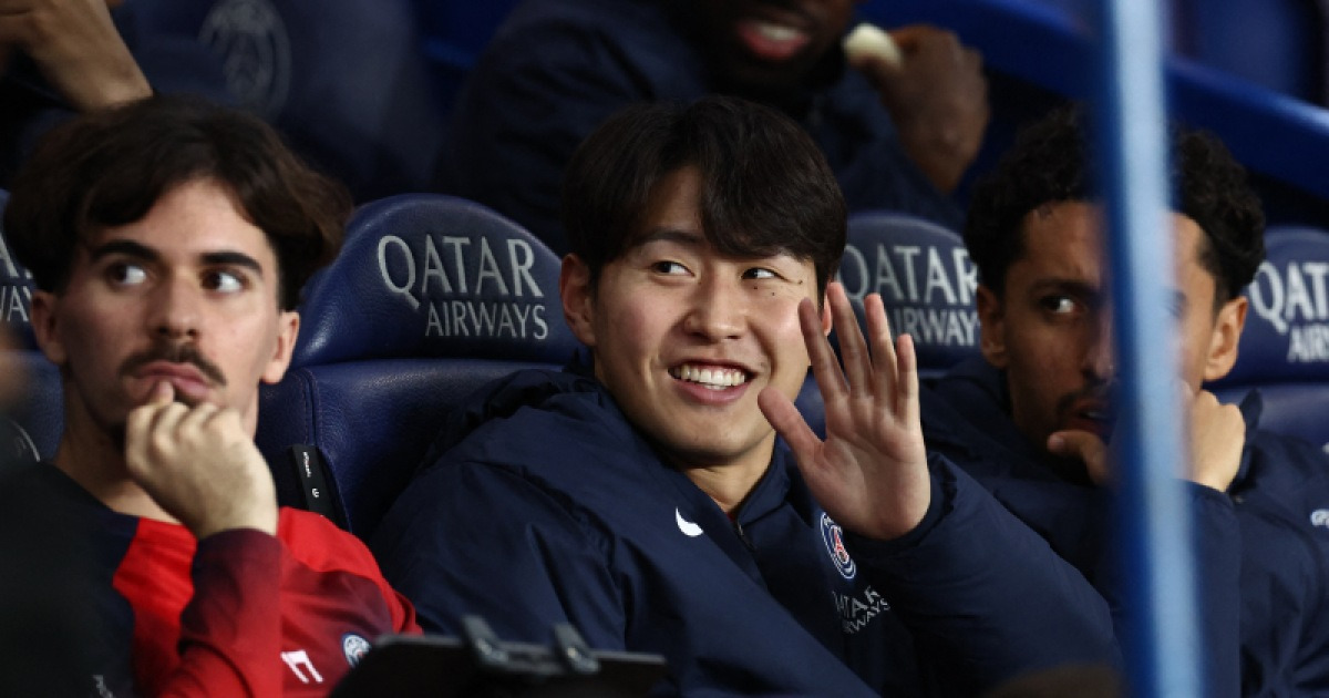 ‘벤치행’ 이강인 경쟁자가 또 늘어난다…PSG, 엘클 MOM·트레블 MF 영입 추진