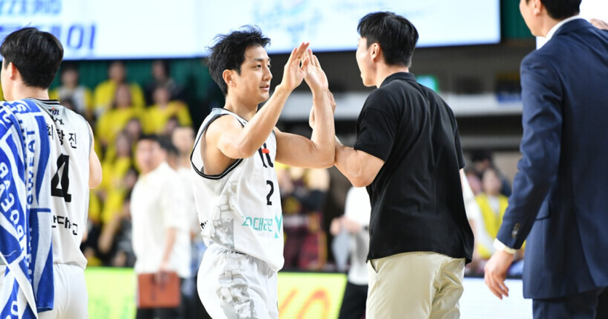 허웅·허훈 형제 더비 성사된 챔피언결정전, KCC와 KT는 EASL 동반 출전으로 함께 웃는다