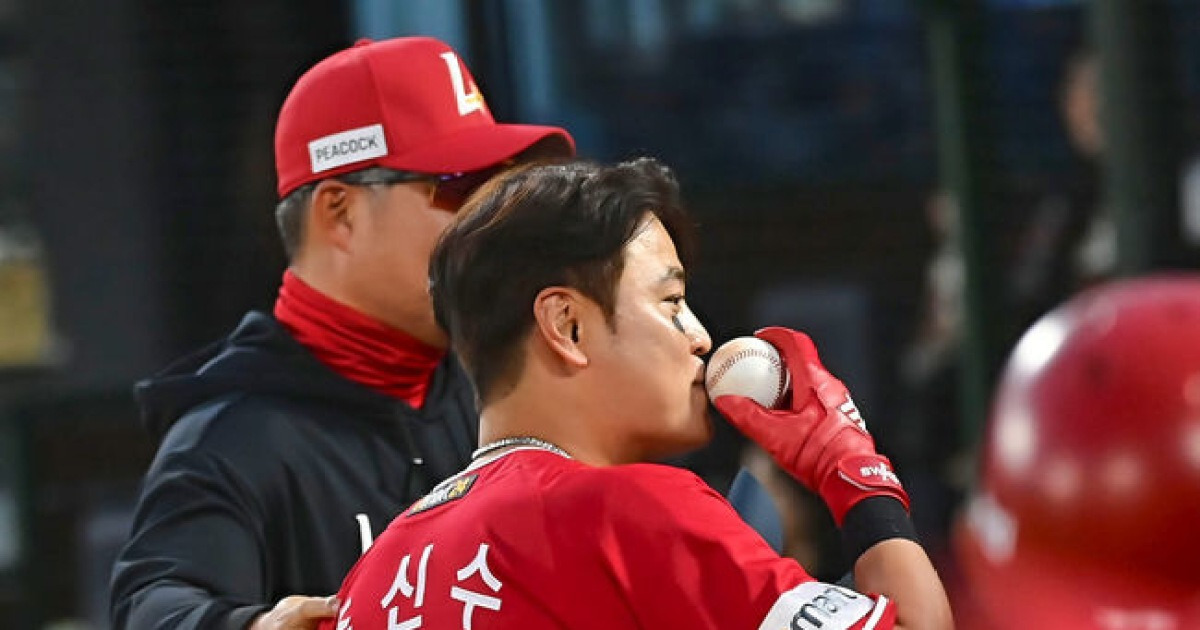 ML 1671안타+KBO 329안타...SSG 추신수, 고향 부산에서 한미 통산 2000안타 달성 [오!쎈 부산]