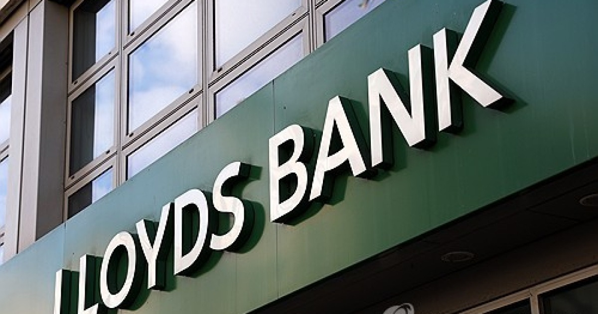 BRITAIN BANKING LLOYDS