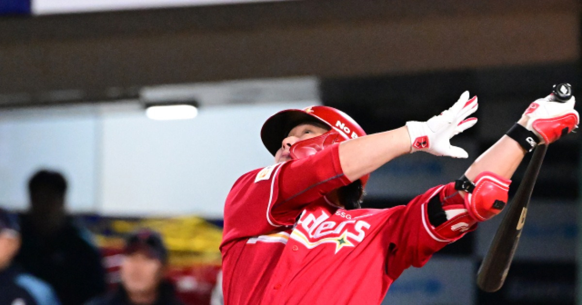 KBO 新 468홈런 "지금 나오면 어떡해" 우려도 잠깐…활짝 웃은 최정 "구단에 기증? 보상해 주면 줄 수도?" [MD부산]