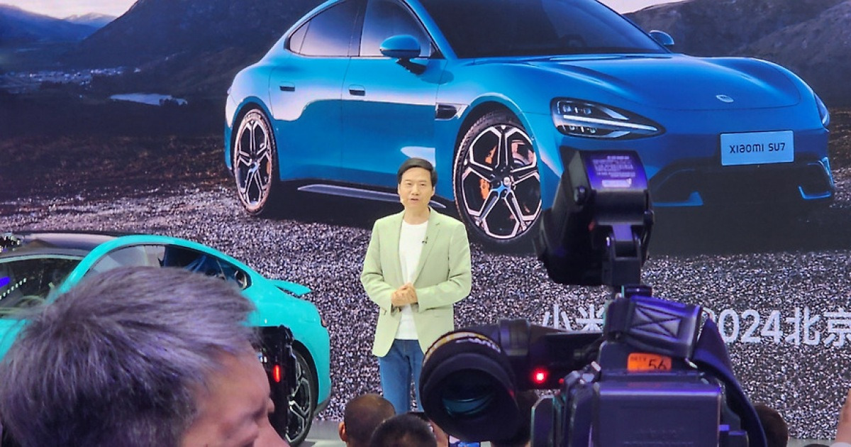 샤오미 CEO “SU7, 성능 면에서 테슬라 모델3 완전히 압도” [오토차이나 2024]