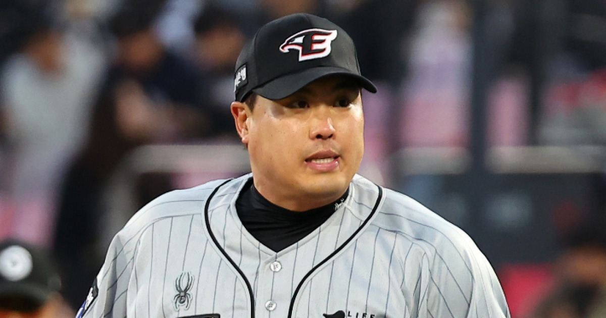 '류현진의 불만 제기?' KBO의 반박 "0.78cm 차이로 볼"