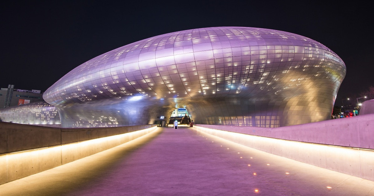 [Weekender] How DDP emerged as an icon of Seoul