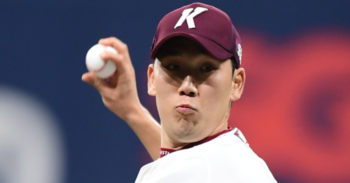 “나만큼 표정관리 잘해, 또 조용준과 결은 다르지만…” KBO 역사 새로 쓴 ‘ERA 0.59’ 예비역 투수, 선발 한자리 찜했다 [MK현장]