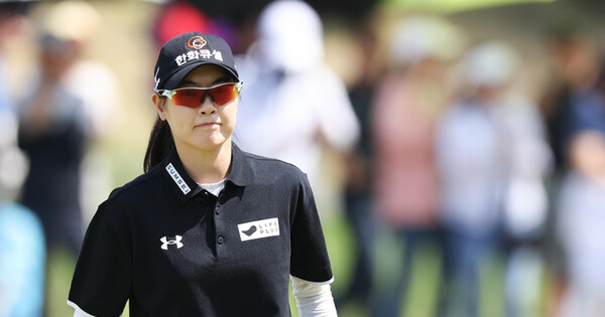 15년차 이정민, '홀인원 기운'으로 생애 첫 메이저 우승 달성…KLPGA 통산 11승 [KLPGA챔피언십]