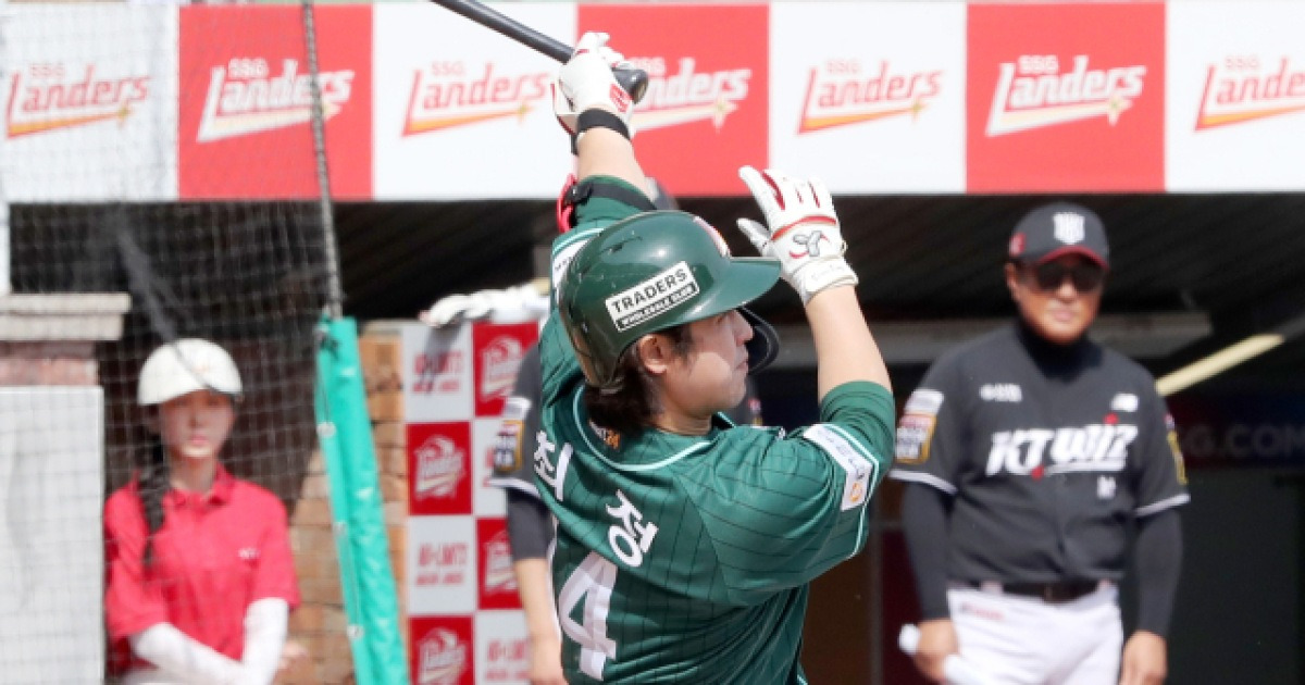 SSG 4회 11점 빅이닝, 최정 '그랜드슬램' 화룡점정…개인 통산 14번째 만루포 공동 2위 등극, 강민호와 타이 [MD인천]