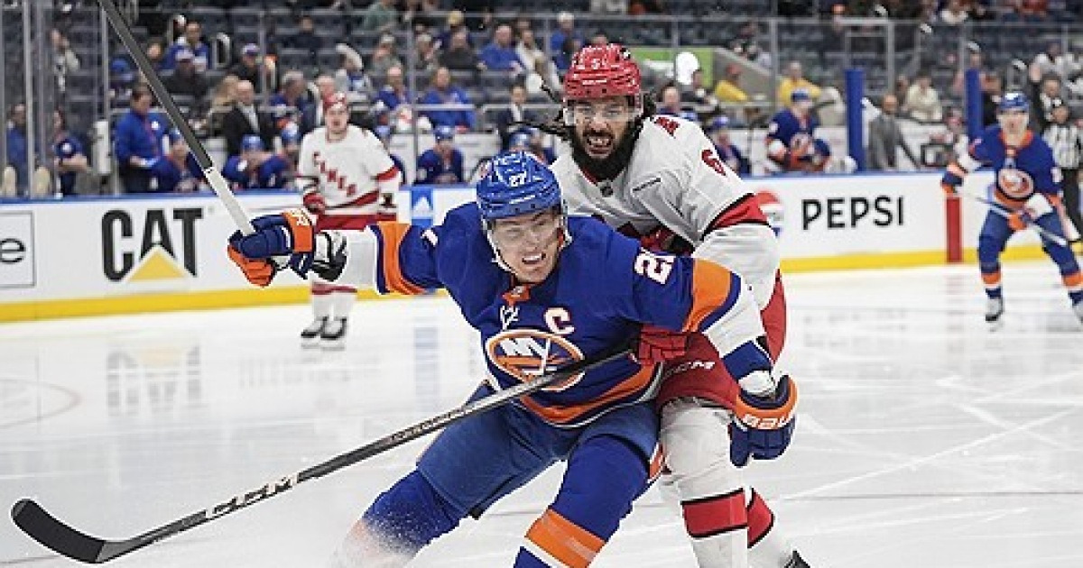 Hurricanes Islanders Hockey