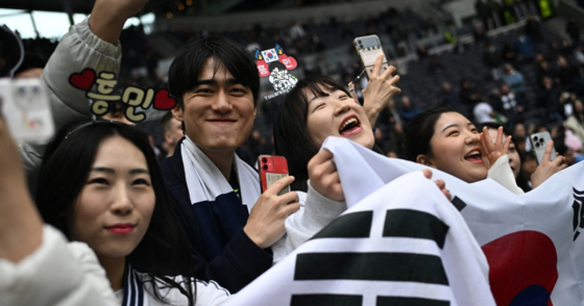 Korean fans brave cold, long waits for Tottenham matchday experience
