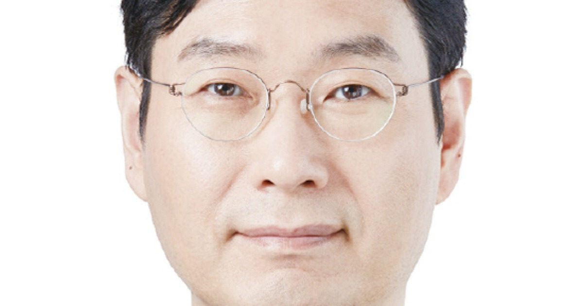 [대한민국 100대 CEO] 이창권 KB국민카드 사장 | 개인부터 기업까지…‘취향 저격’에 성공