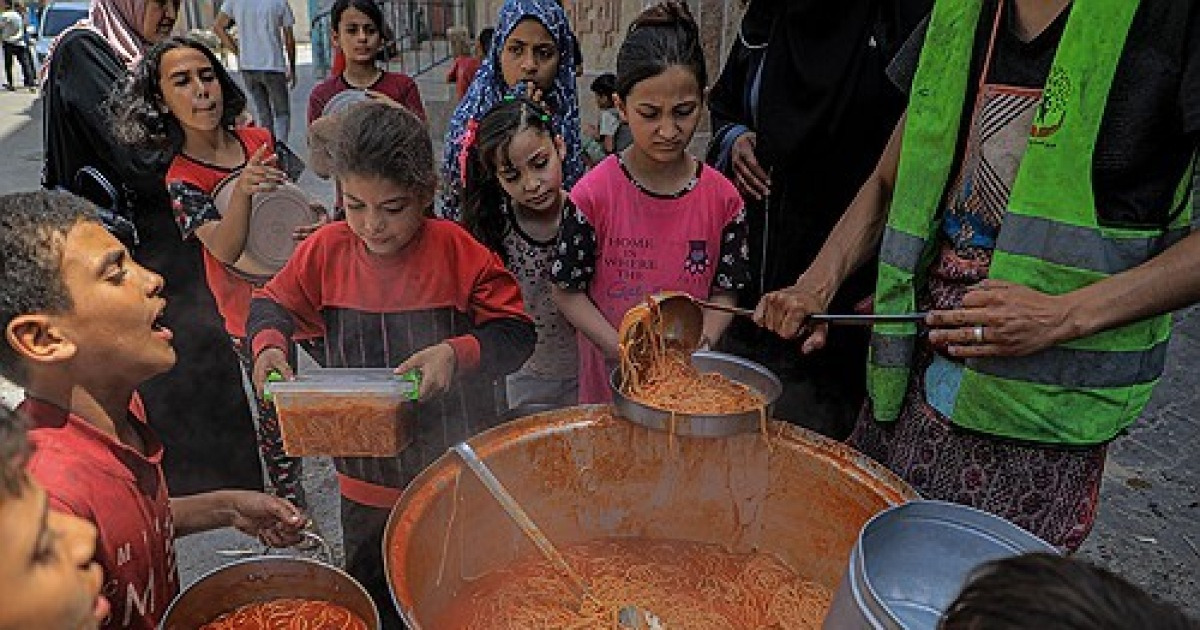 MIDEAST-GAZA-RAFAH-FOOD-RELIEF