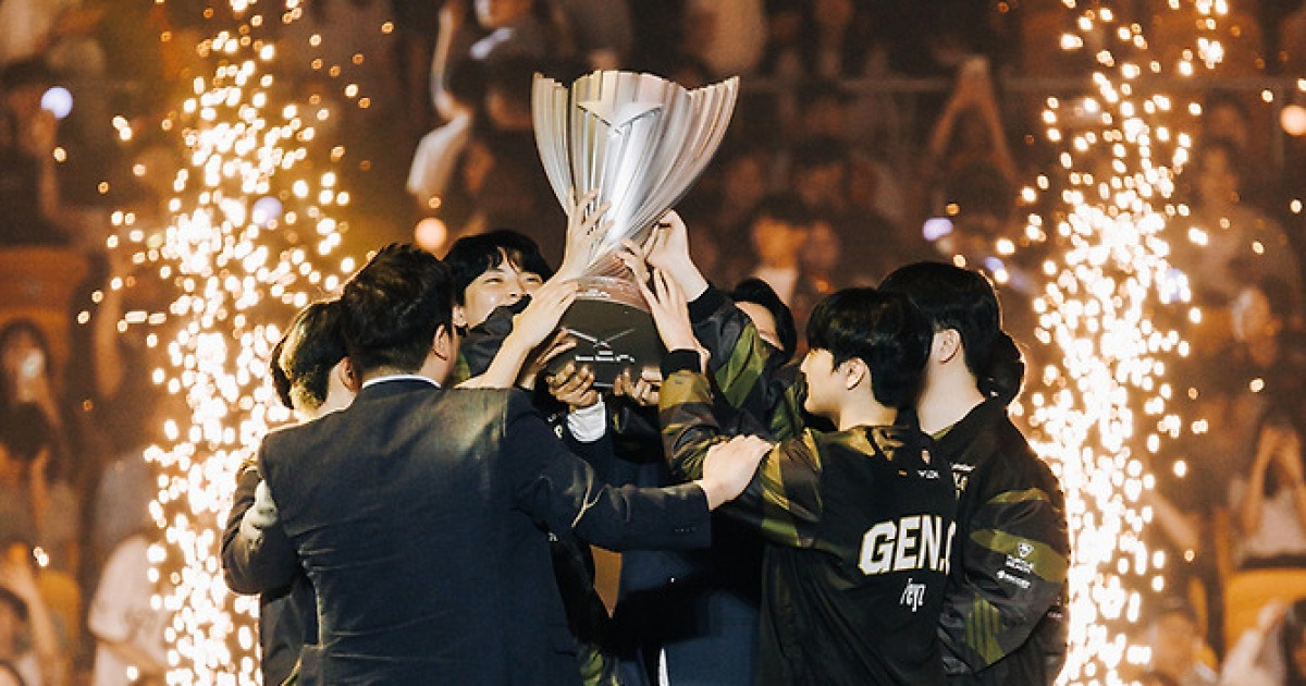 ‘젠지 vs T1’ LCK 스프링 결승, 동접 ‘410만’ 육박…시청률 ‘역대급’ 대박 [SS시선집중]