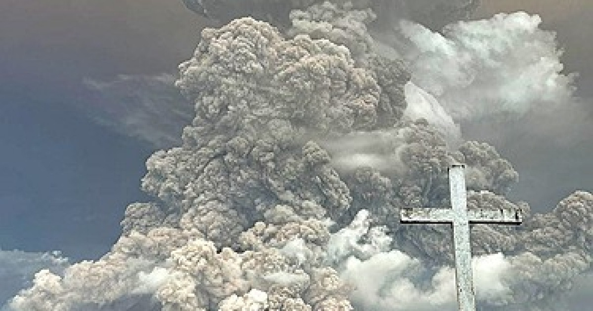 INDONESIA MOUNT RUANG ERUPTION