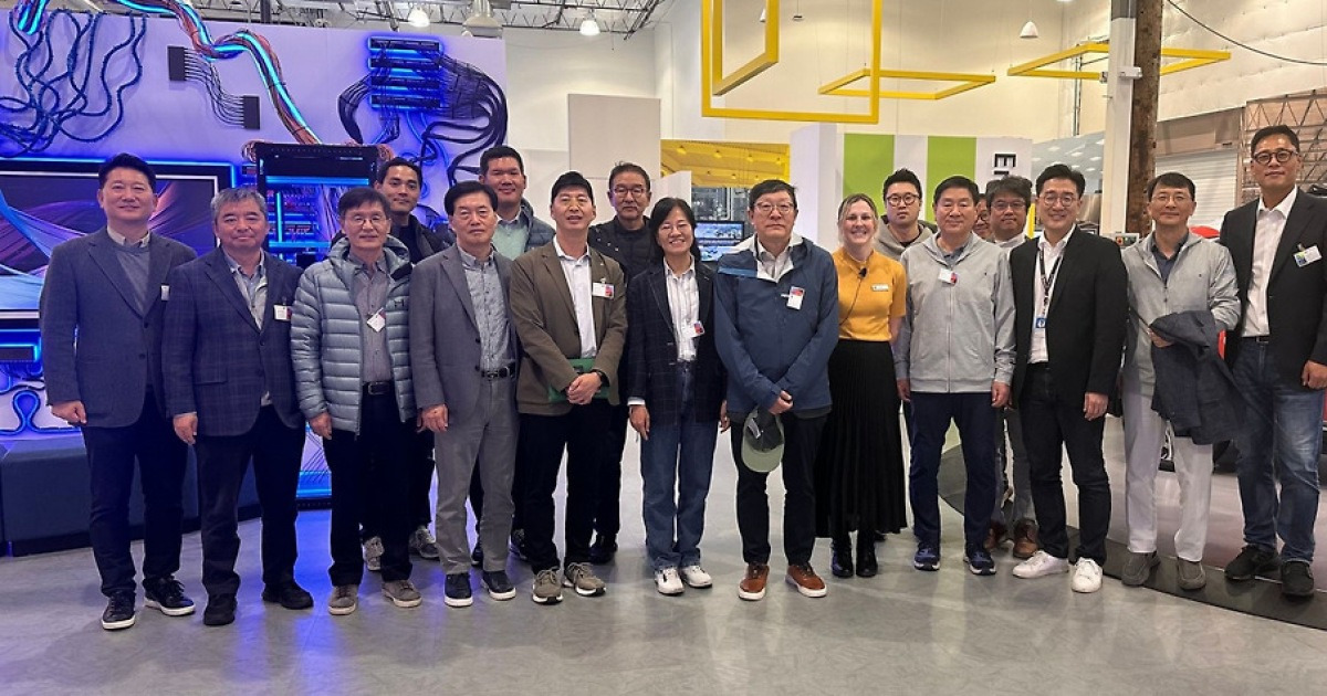 GS chief visits Microsoft headquarters