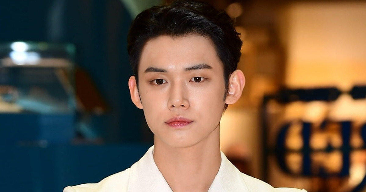 [TEN포토]TXT 연준 '러블리 하트'