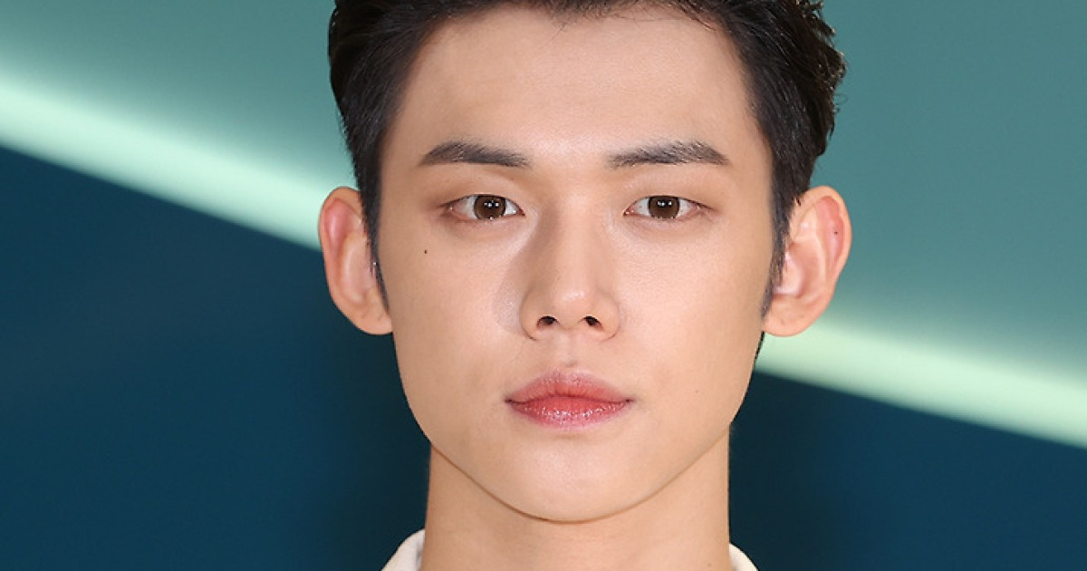 [포토S] TXT 연준, 훤칠한 잘생김