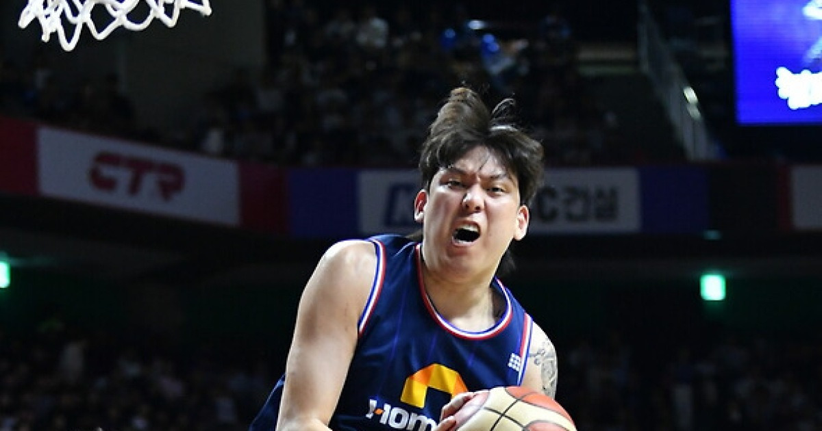 [KBL FINAL 리뷰] '분산 그리고 다양성' KCC, KT 추격 따돌리고 승리... 우승 확률 100% '만남'