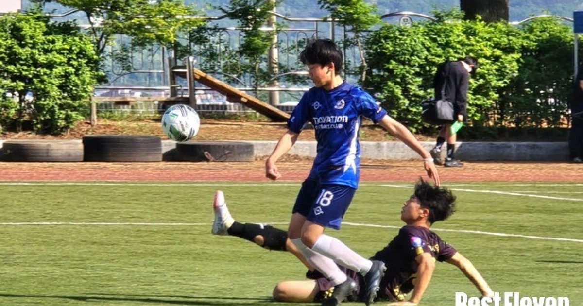 [b11 현장] 뜨거웠던 문경 풋볼 페스타 중등부… 울산 이노 FC-울산 IFC, 울산 '브라더스'의 치열했던 조 선두 다툼