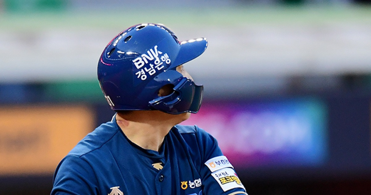 '손아섭 4안타' NC, SSG 추격 뿌리치고 8-6 승리