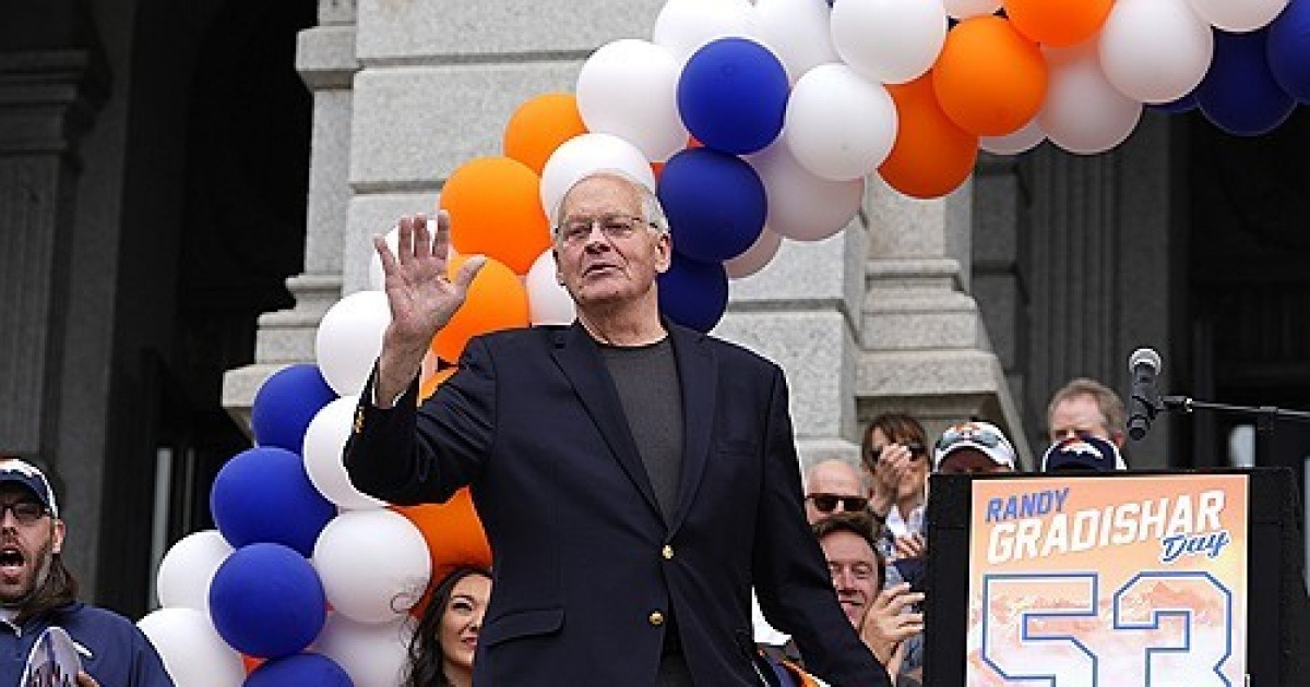 Broncos Gradishar Celebration Football