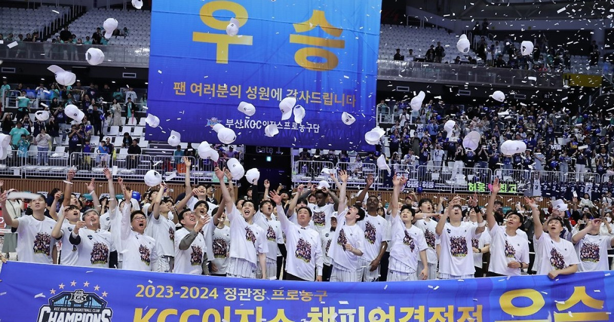 ‘허재아들 결승 맞대결’서 형이 이겼다… KCC 13년만에 우승