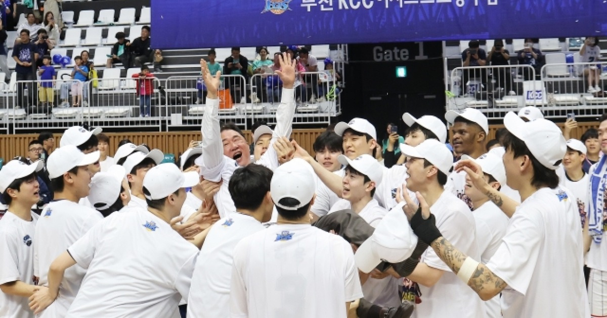 ‘명가 부활’ KCC 13년 만에 챔프 등극…허웅 MVP