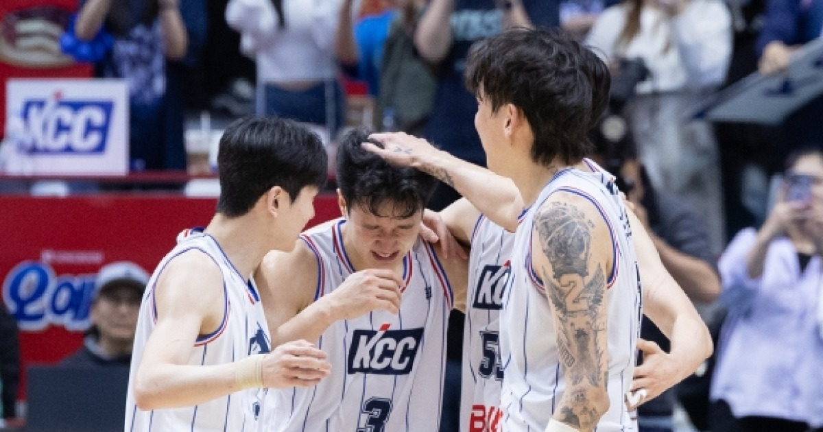 부산에서 완성된 ‘슈퍼팀’ KCC, 결국 우승까지…MVP 허웅의 눈물 “10년의 꿈 현실로”
