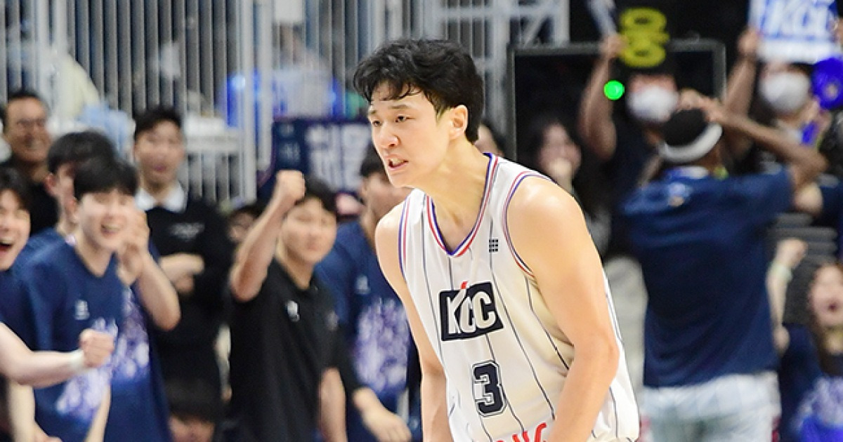 '5차전 21득점' KCC 허웅, 플레이오프 MVP 등극