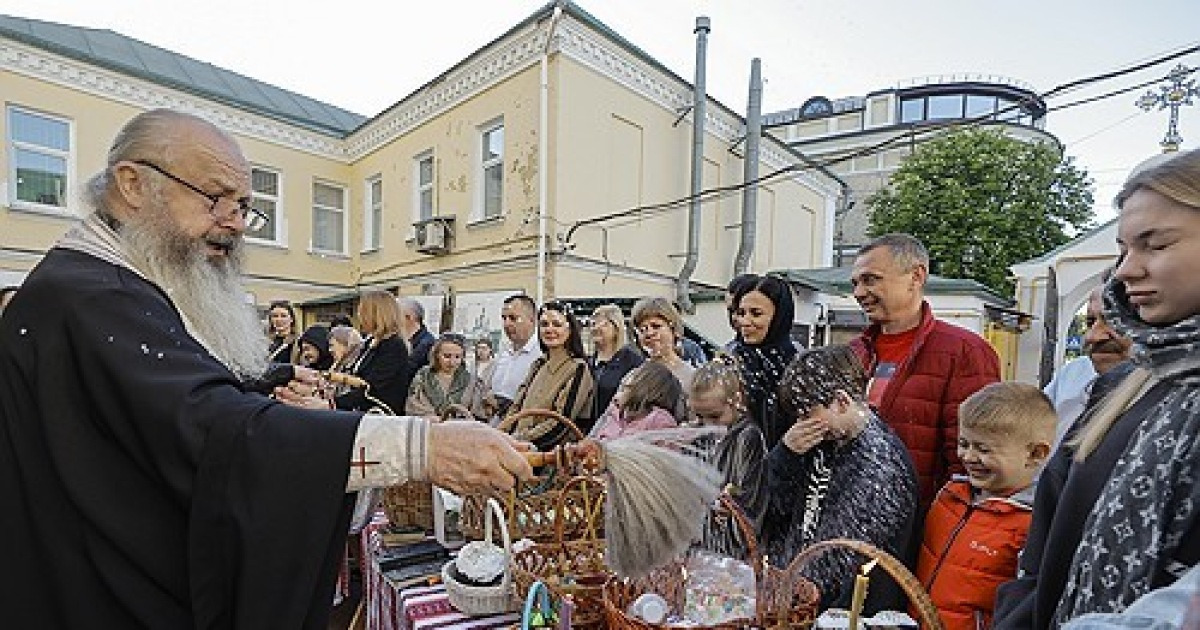 UKRAINE ORTHODOX EASTER