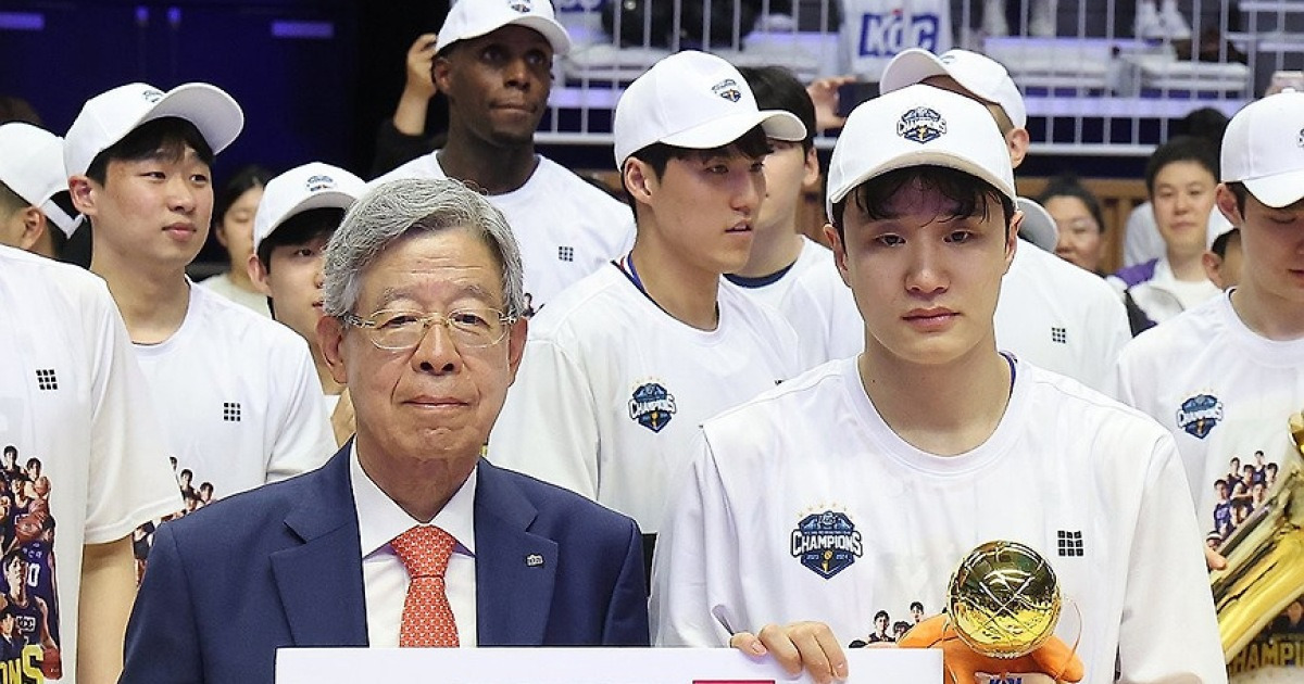 KCC 허웅, 플레이오프 MVP 수상