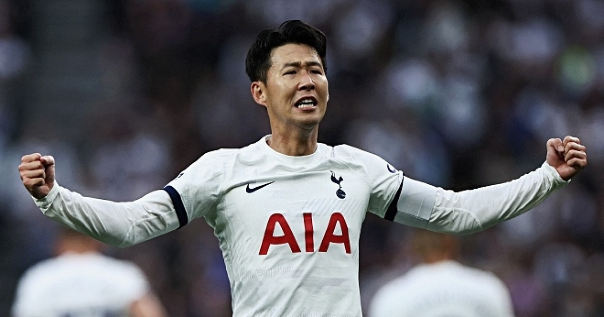 EPL 역대 5명뿐인 ‘3번째 10골 10도움+120호골’ 도전... 300번째 경기에선 ‘원톱’ 손흥민, 골이든 도움이든 나오기만 하면 대기록