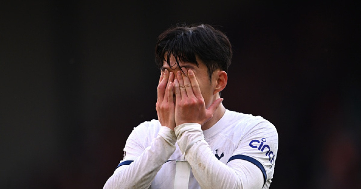 "손흥민의 역사적인 날!"…역대 2번째 리버풀전 5G 연속골+22번째 EPL 120골+300G 출전, "토트넘은 20년 만에 역사적인 4연패"로 굴욕