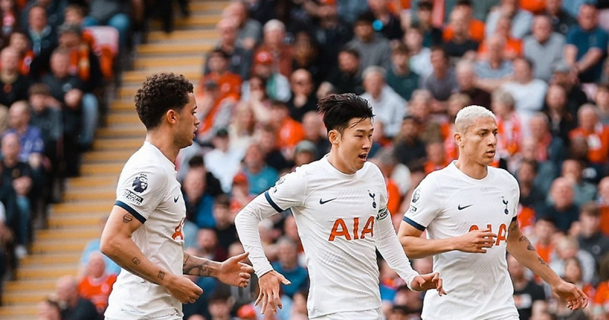 손흥민 EPL 120호골에도… 토트넘, 20년만에 4연패