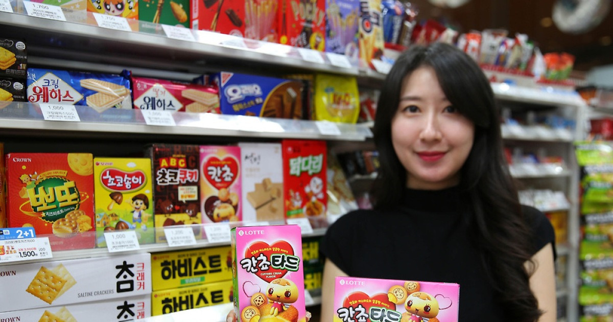 GS25 "MZ세대 펀슈머 잡는다" 식품사·제약사와 이색상품 출시