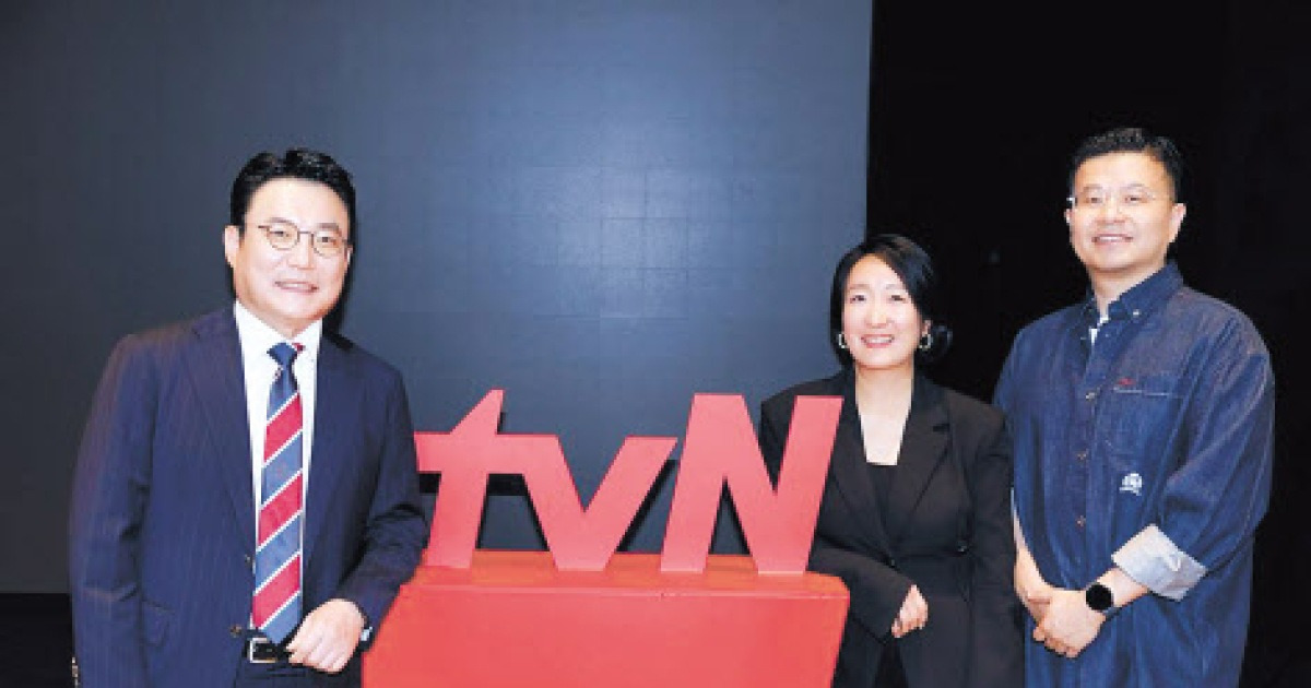 김수현 자전거 패대기 10분 영상 대박, MZ 취향 잡은 tvN