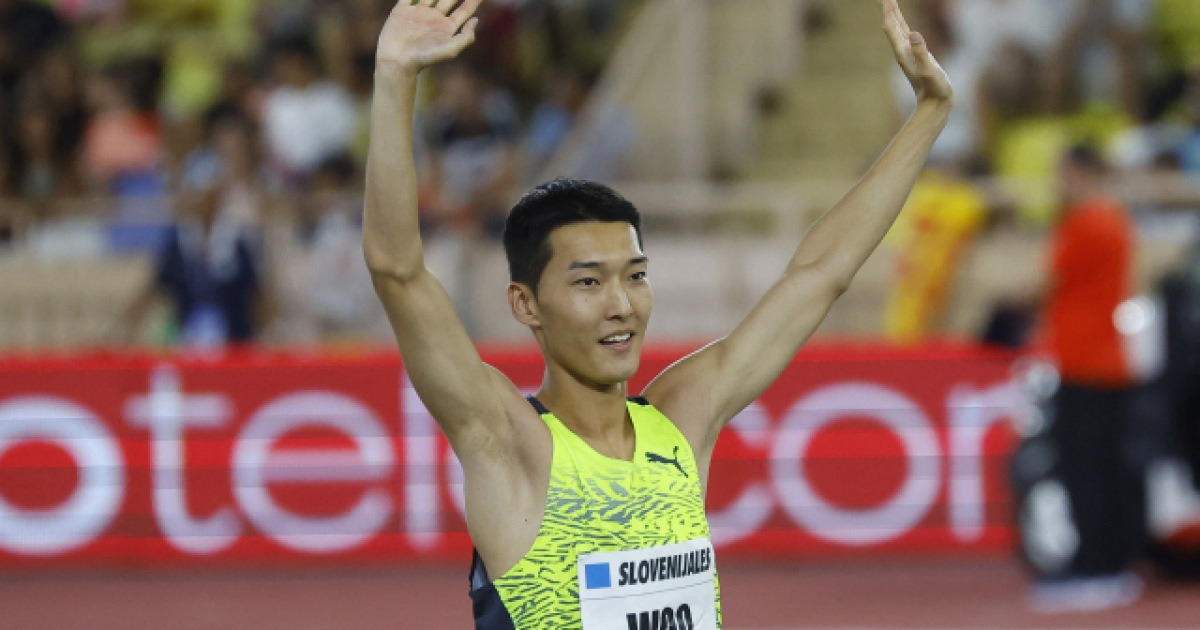 우상혁, 바르심과 같은 2m31···성공 시기서 밀려 2위